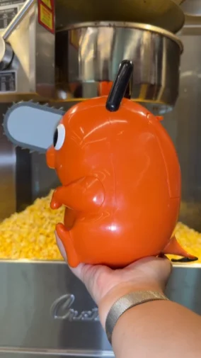 Cinemark reveals Pochita popcorn bucket for Chainsaw Man – The Movie ...