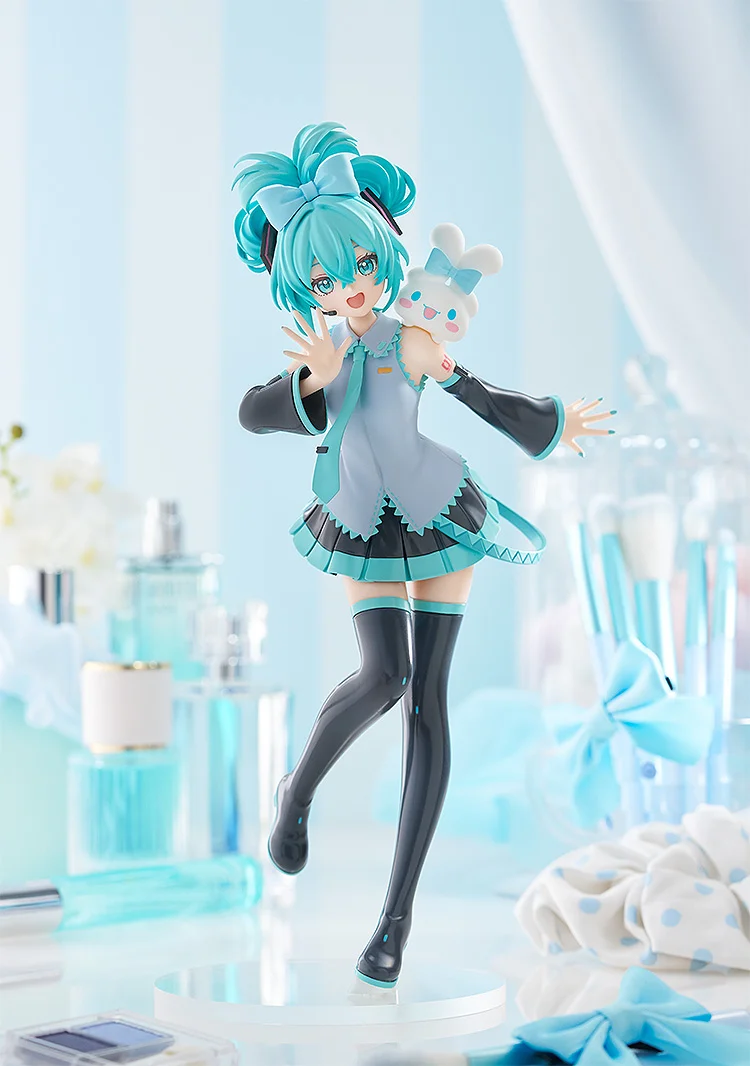 Orders Open for Adorable New Hatsune Miku x Cinnamoroll Statue